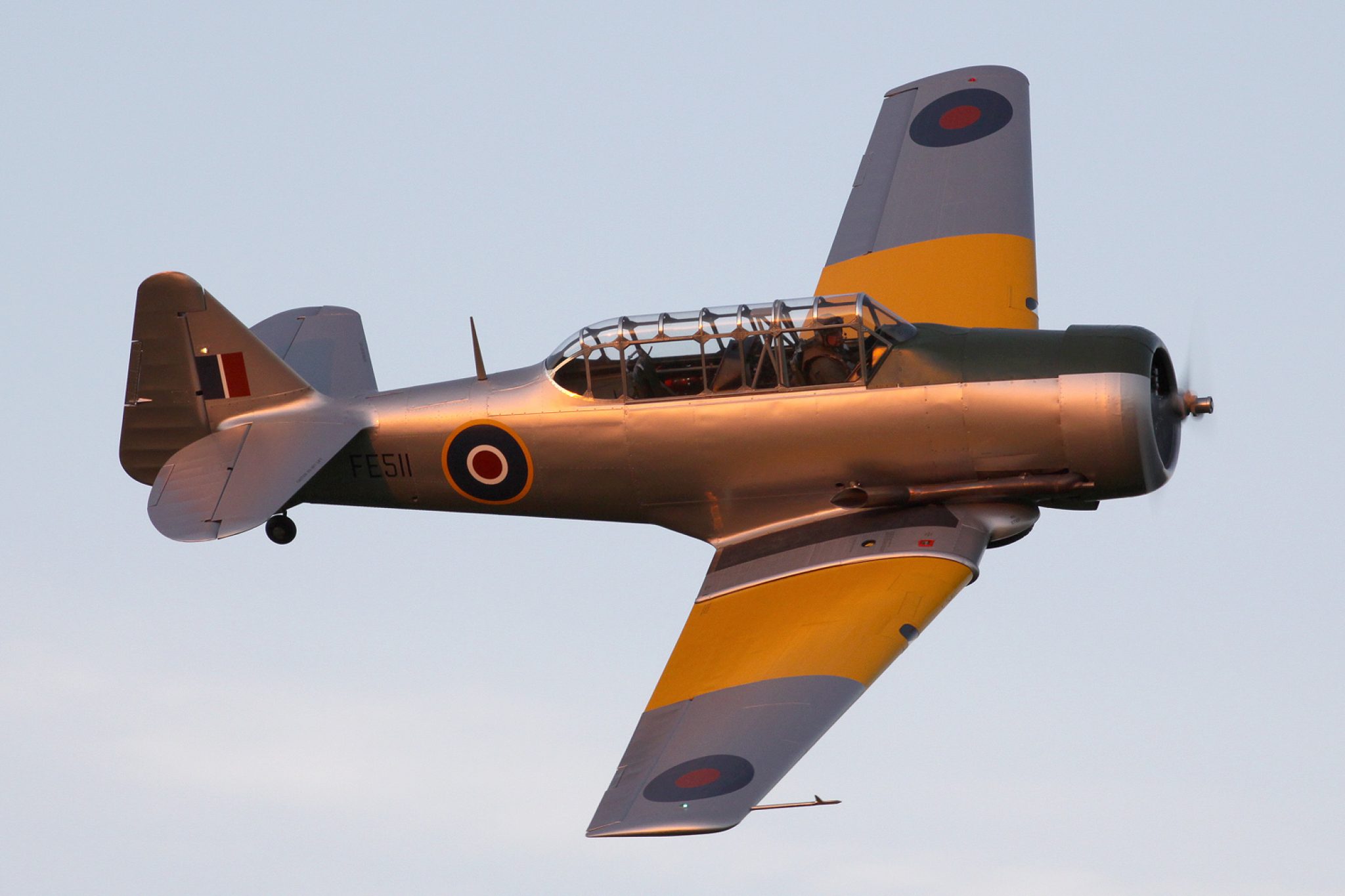 Fly the Harvard - West London Aero Club